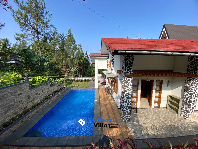 Sewa Villa di Lembang dengan Kolam Renang Pribadi - Sewa Villa di Lembang